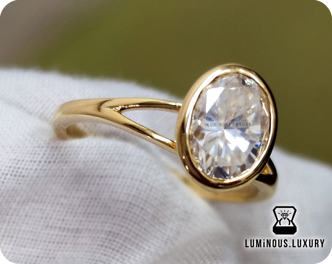 Full Bezel Set Oval Brilliant Cut Moissanite Engagement Ring, Oval ...