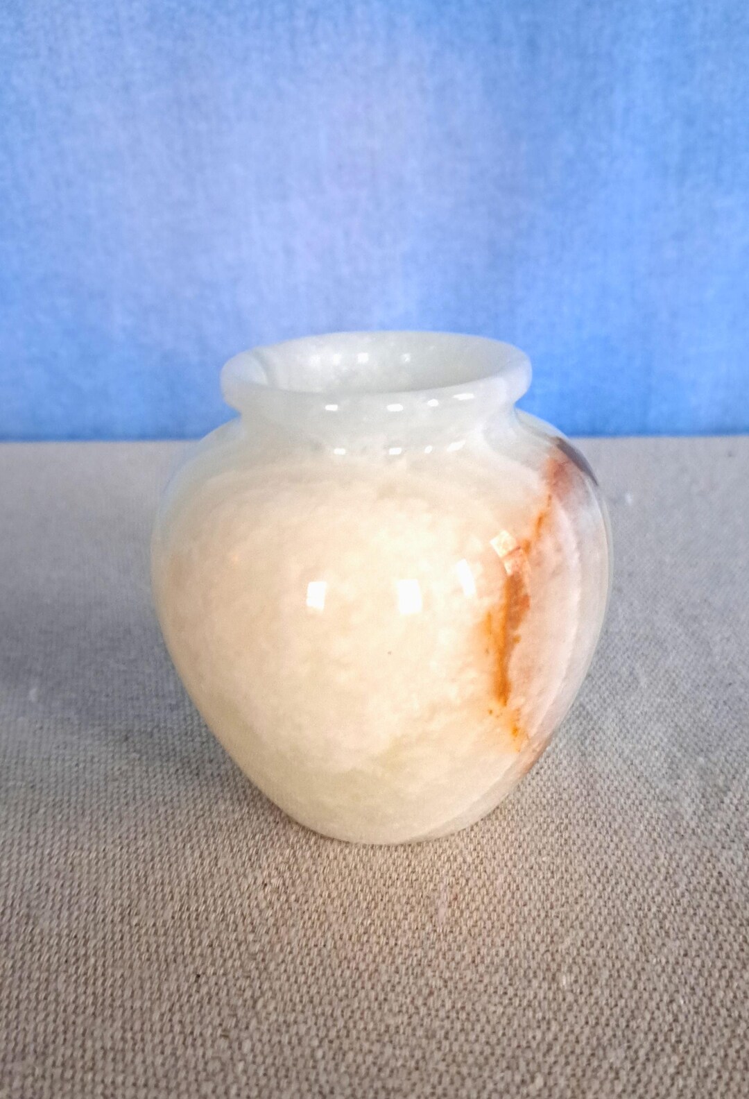 Vintage Small Onyx Alabaster Marble Quartz Turned Vase, Pot, Matki ...