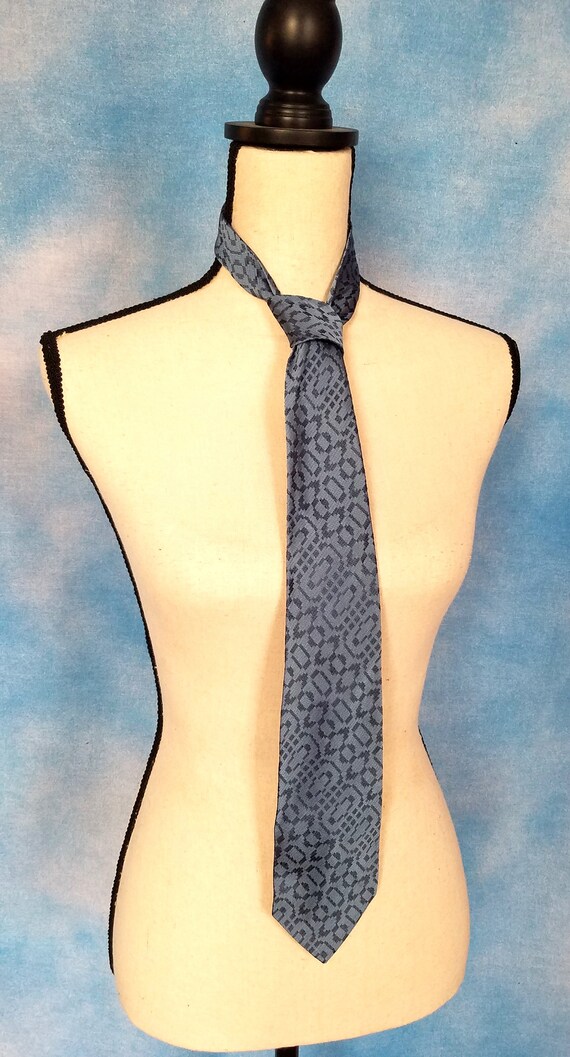 Vintage Late 1940s Early 1950s Cerulean Blue Shiny Ac… - Gem