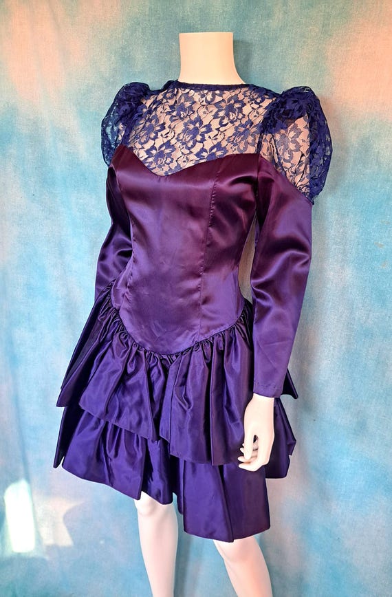 Vintage 80s Sapphire Midnight Blue Lacy Ruffled Taffe… - Gem