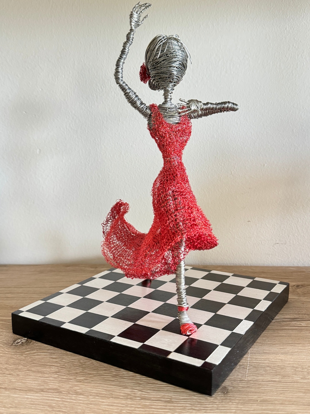 Woman / Girl Sculpture, Ballroom Dance, Art, Female Human Figure Wire ...