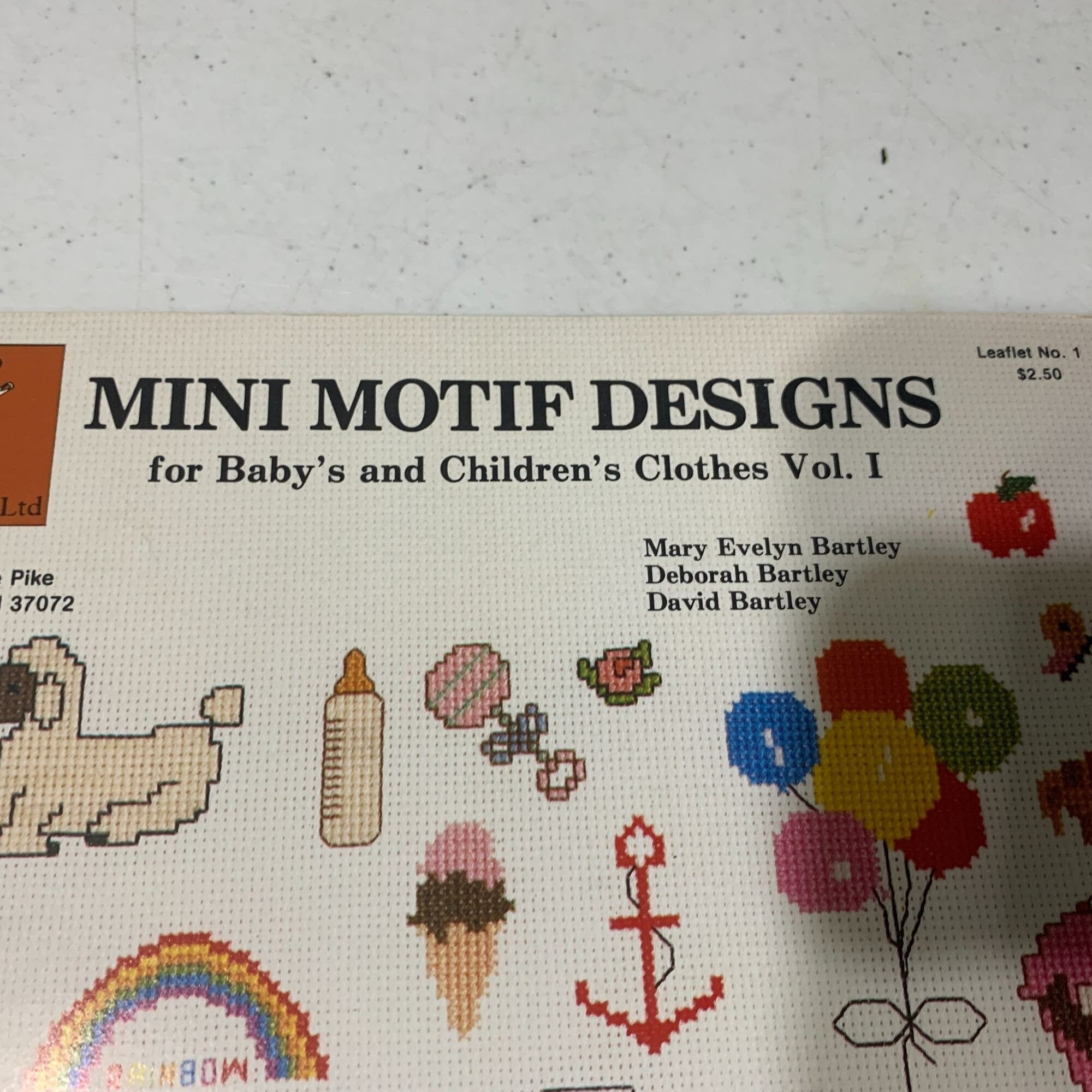 Vintage Craft Leaflet Mini Motif Designs Graphworks Cross Stitch Kids ...
