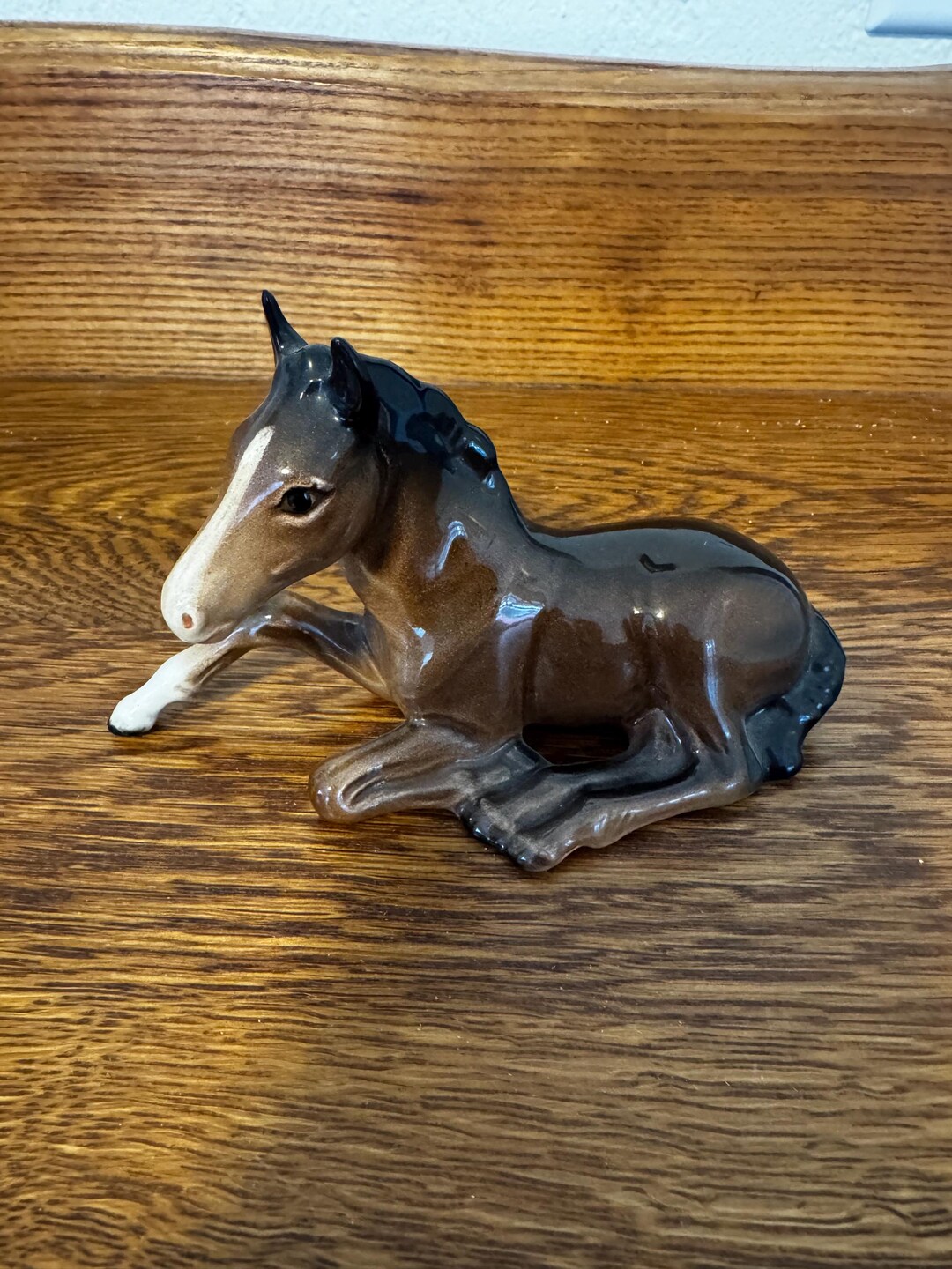Beswick Foal Lying – Model 915 | Vintage Porcelain Figurine - Etsy