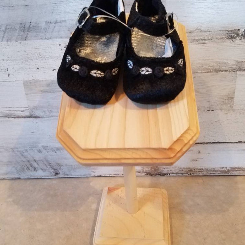 Shoe Display - Etsy