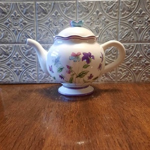 Ceramic Teapot Waverly Sweet Violent FTD Inc, Cottagecore Home, Purple ...