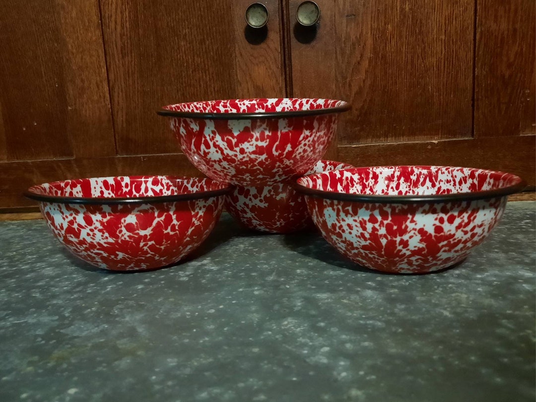 Set of 4 Red and White Marble Enamelware 8 Cereal Bowls, Plates With ...