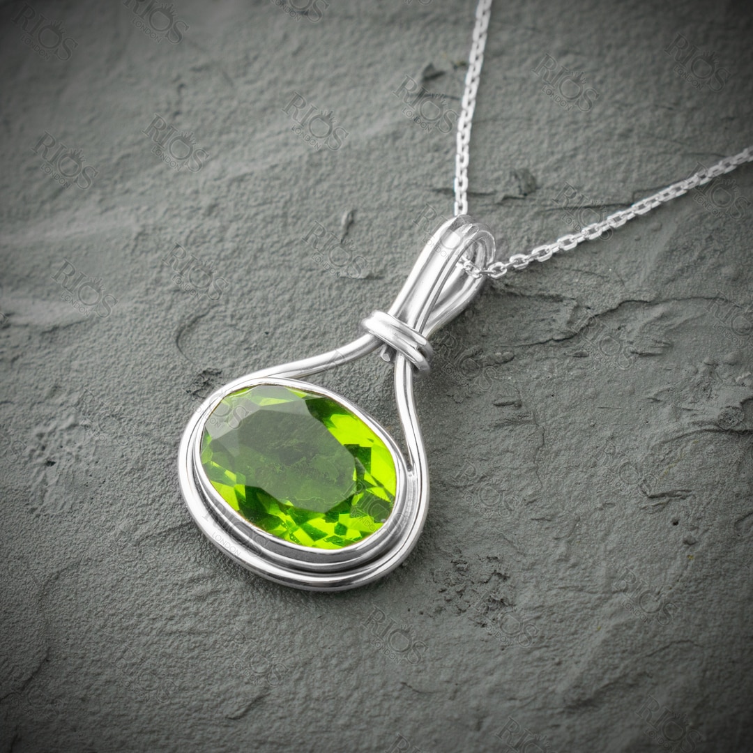 Natural Peridot 925 Sterling Silver Gemstone Necklace Parrot Green Oval ...