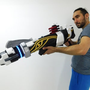 Custom Cosplay Rocket Launcher Commission - Cosplay Props Custom Order ...