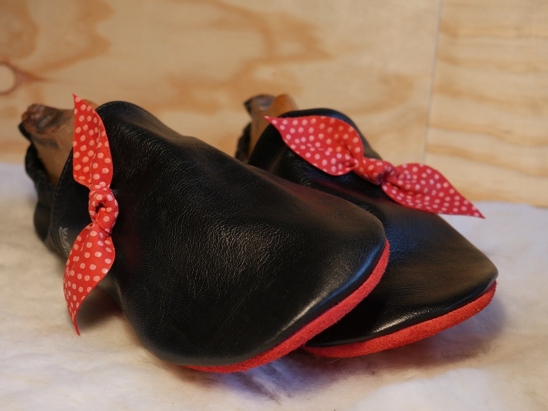 Chaussons cuir femme fabrication française France souple rouge à pois ...