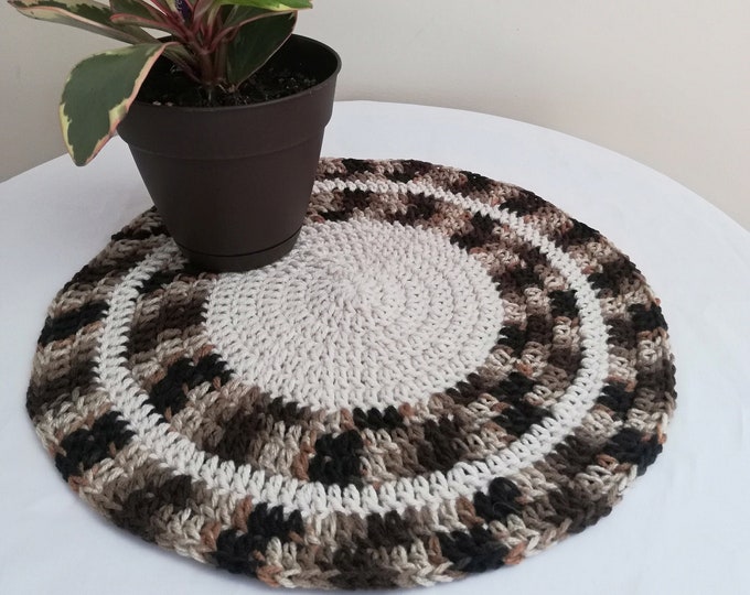Round Centerpiece Mat, Crochet Table Topper, Runner for Dresser ...