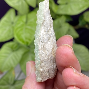 Chalk Mountain UV Reactive Hyalite Opal - Etsy