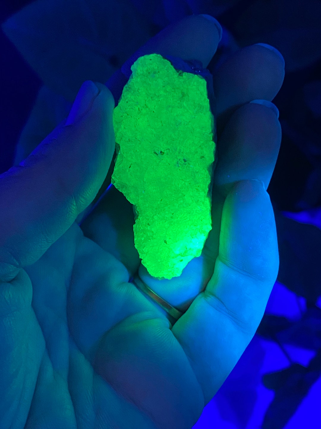 Chalk Mountain UV Reactive Hyalite Opal - Etsy