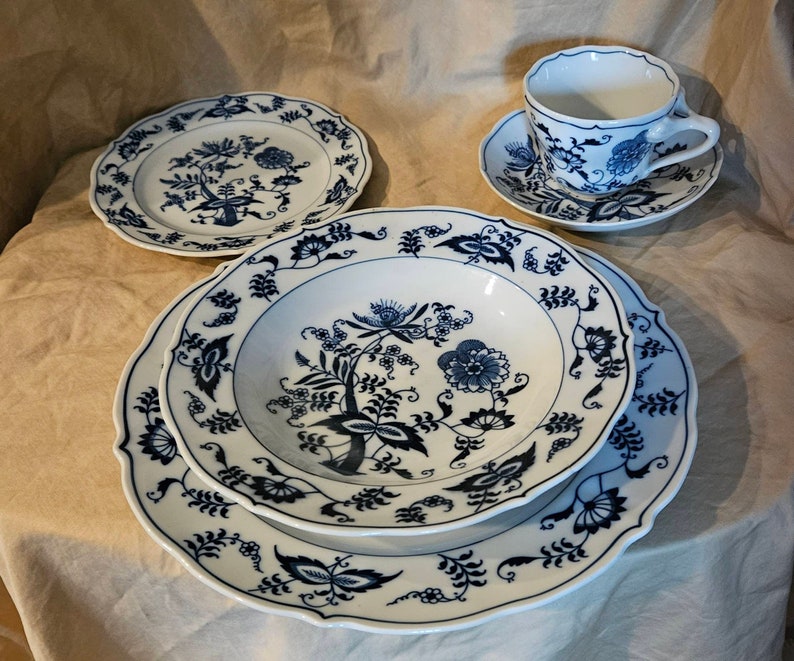 Blue Danube China. Vintage Dinnerware. - Etsy
