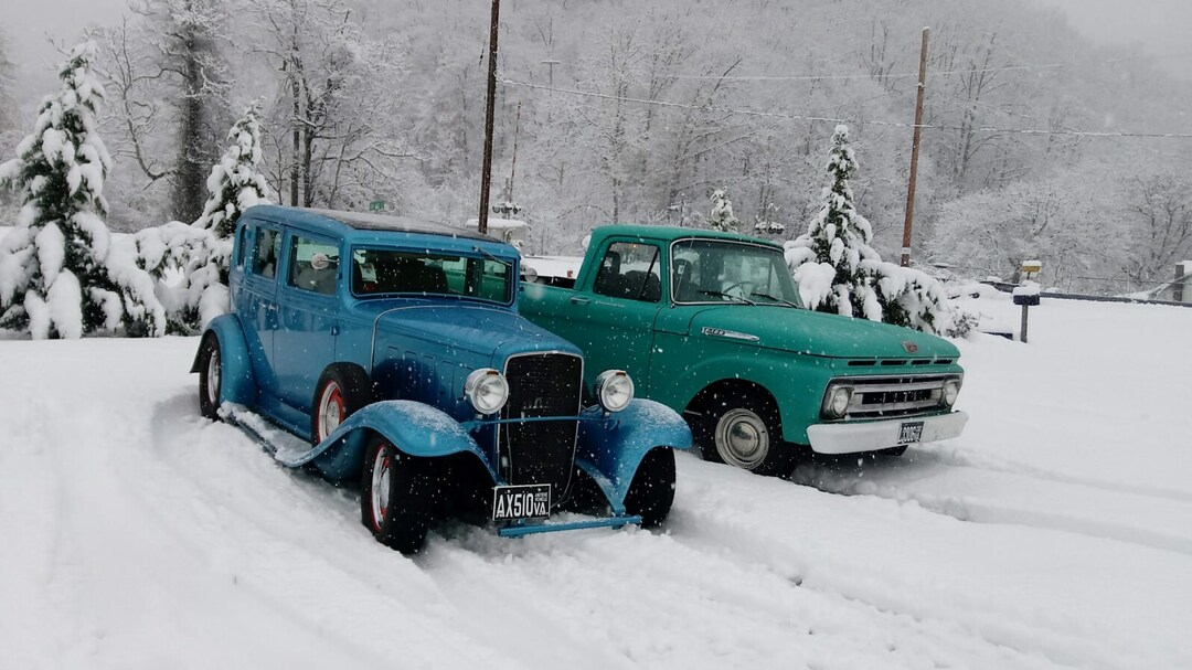 Nash and Old Ford Truck in Snow Cross Stitch Pattern - Etsy