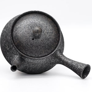 Japanese Kyusu - 藤田徳太 Fujita Tokuta - Ash Glazed Tokoname-yaki Teapot ...