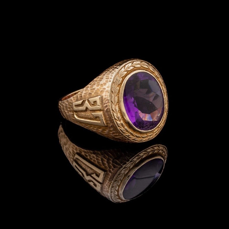 Vintage 10K Amethyst Class Ring - Etsy