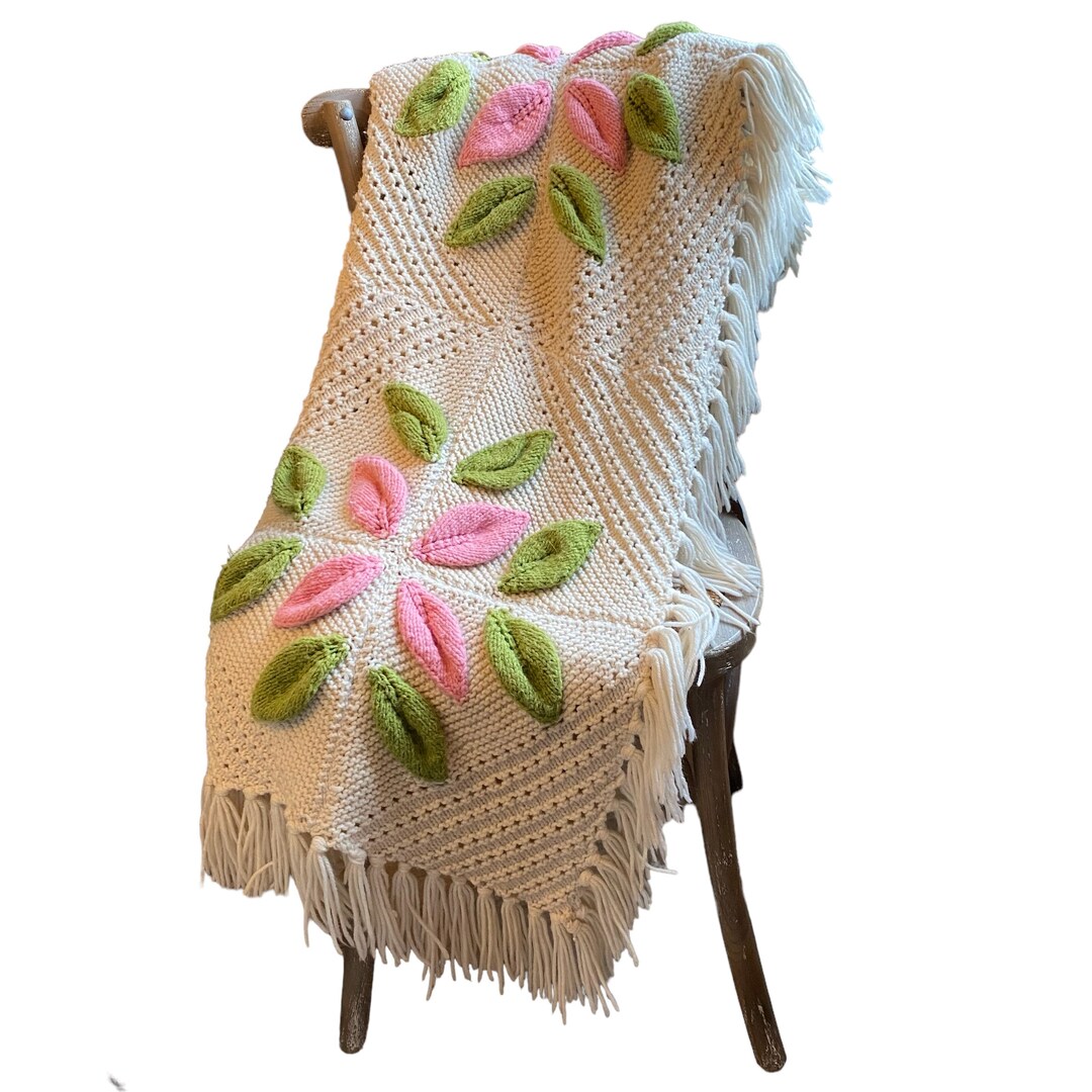 Vintage MCM Flower Petal Drops Crochet Afghan Throw Shabby Chic Cottage ...