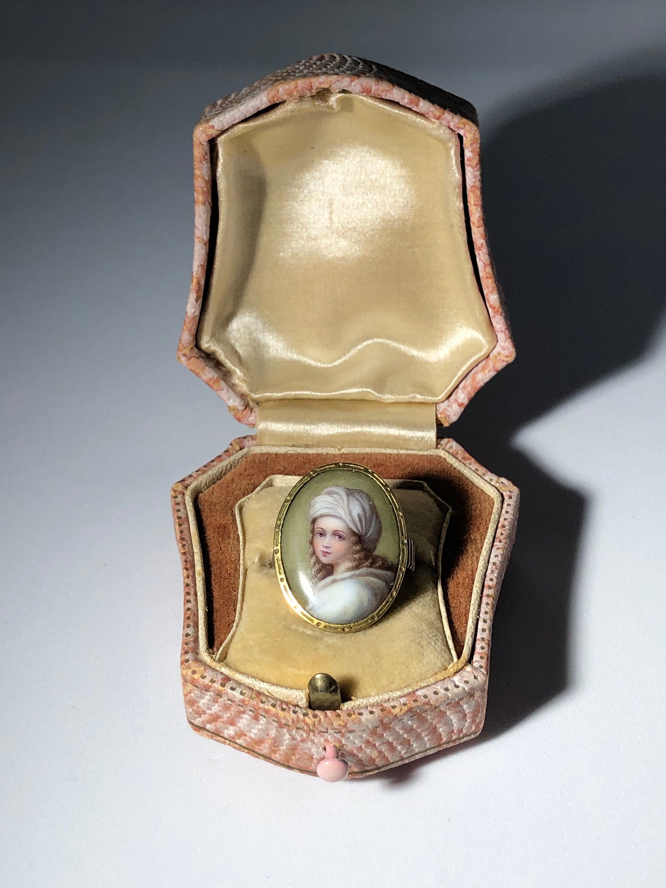 Magnificent ANTIQUE GEORGIAN Portrait 10K GOLD Ring - Circa 1714-1830 ...