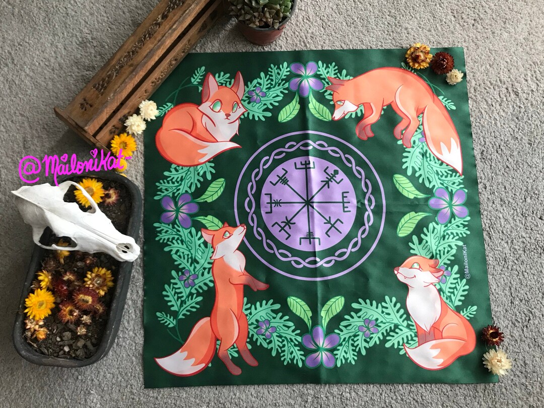 The Foxes of the Forest (altar, Tarot, Runes Cloth ) - Etsy