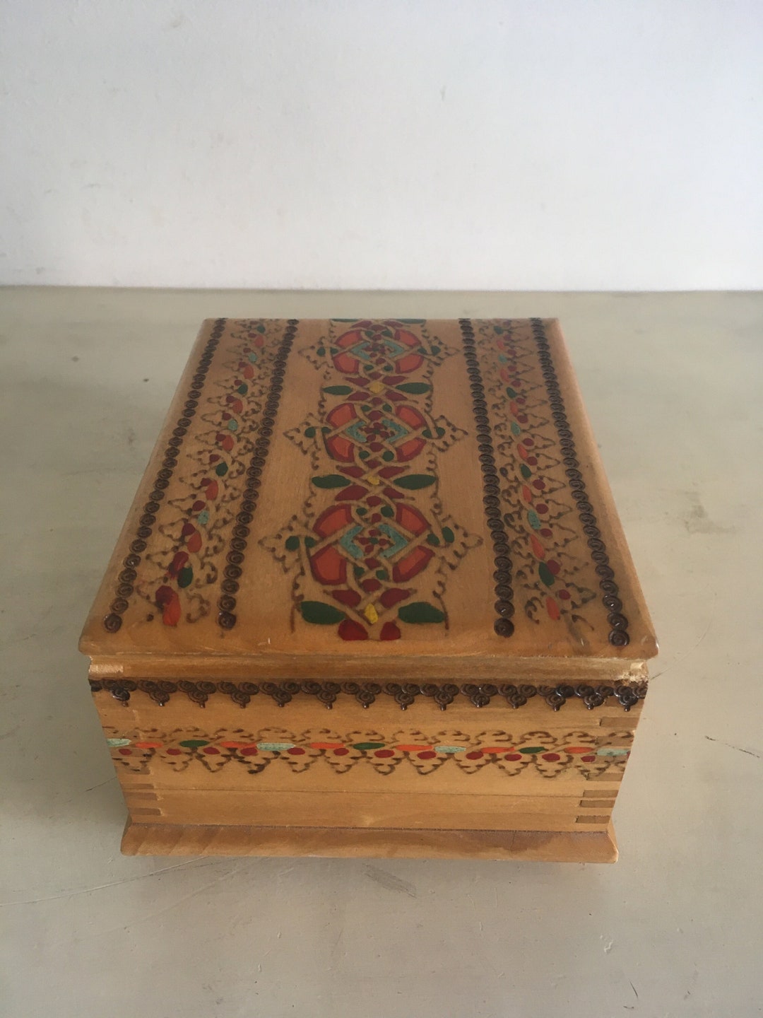 Cigarettes Holder Ornate Case. Vintage & Handmade Wooden Box With 4 ...