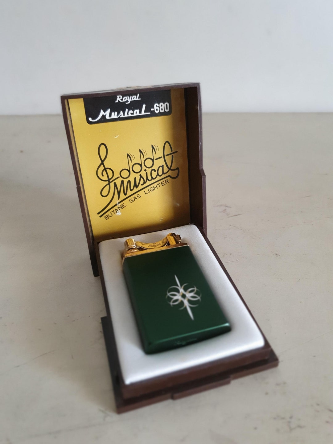 Vintage Royal Musical Gas Lighter. Model 680 Butane. Made in Japan ...