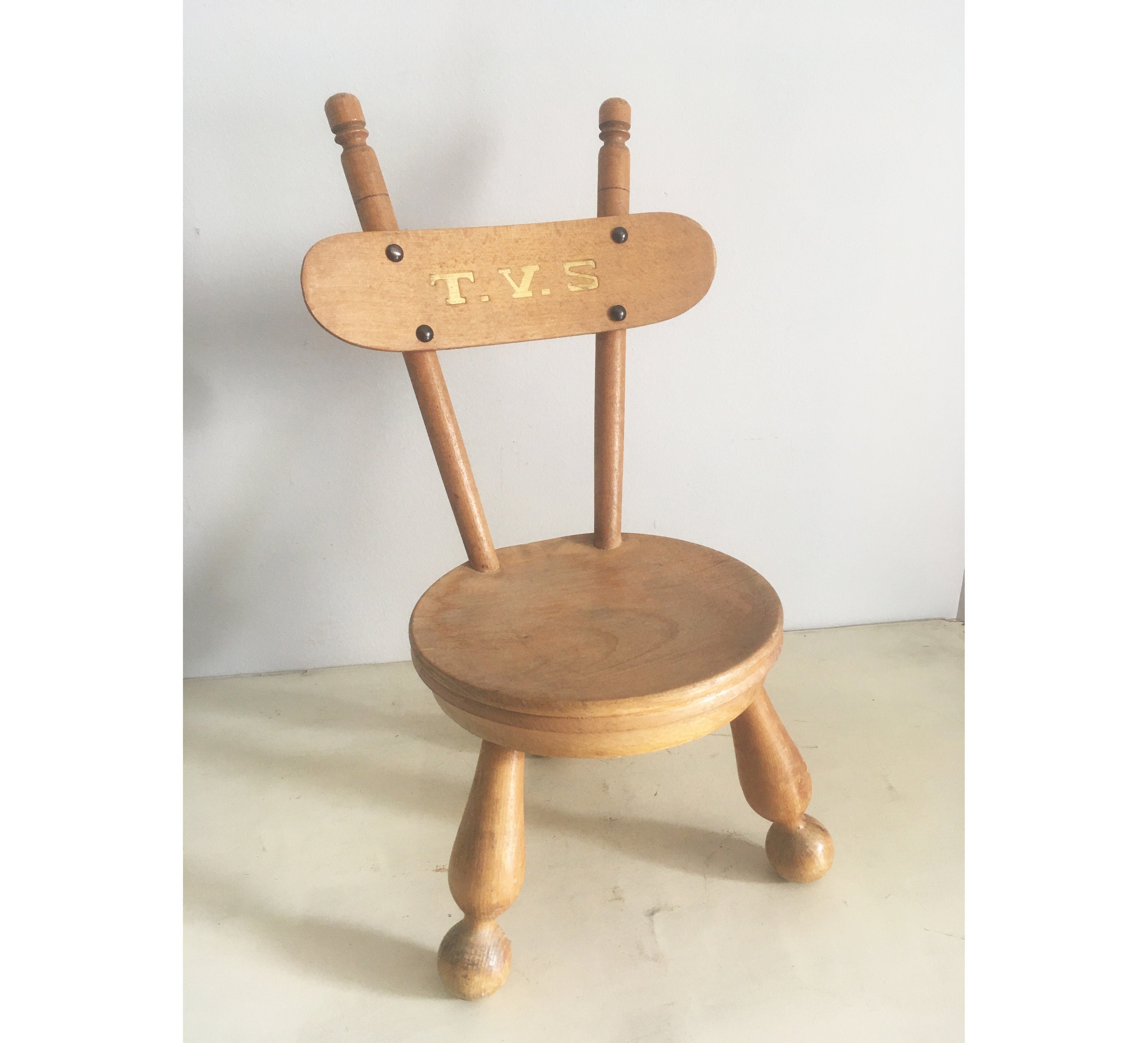Vintage Kid's Chair - Etsy Vintage Kid's Chair - Etsy