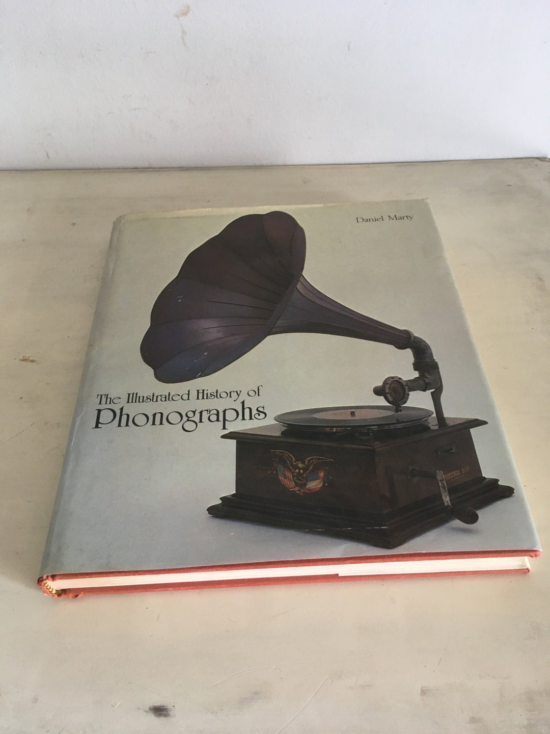 The Illustrated History of Phonographs by Daniel Marty. Historical ...