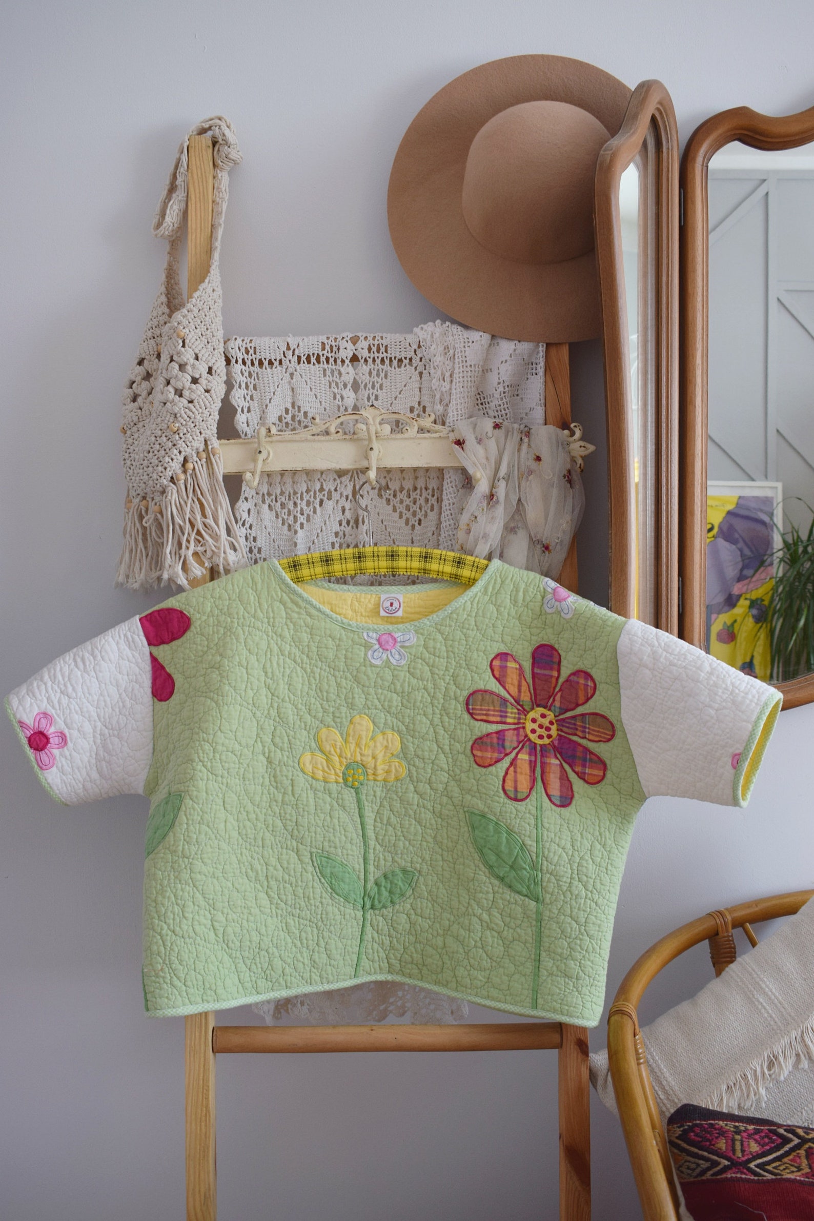 Quilt Pullover / Vintage Patchwork Quilt Sweatshirt / Top Made - Etsy