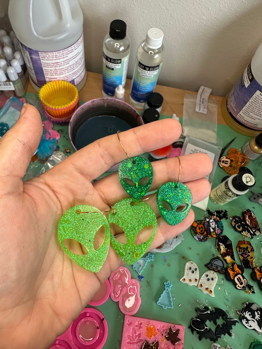 Alien Head Earrings - Etsy