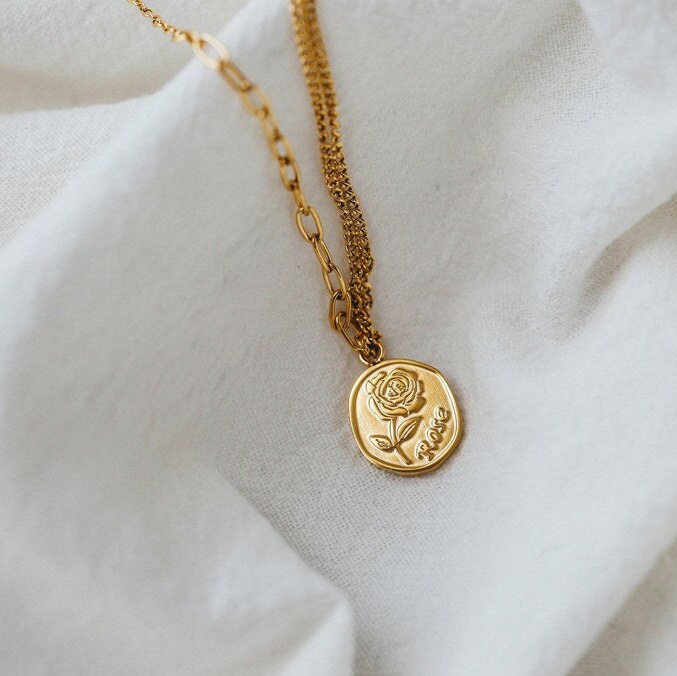 Vintage Style Rose Coin Necklace Gold Circle Pendant Flower - Etsy