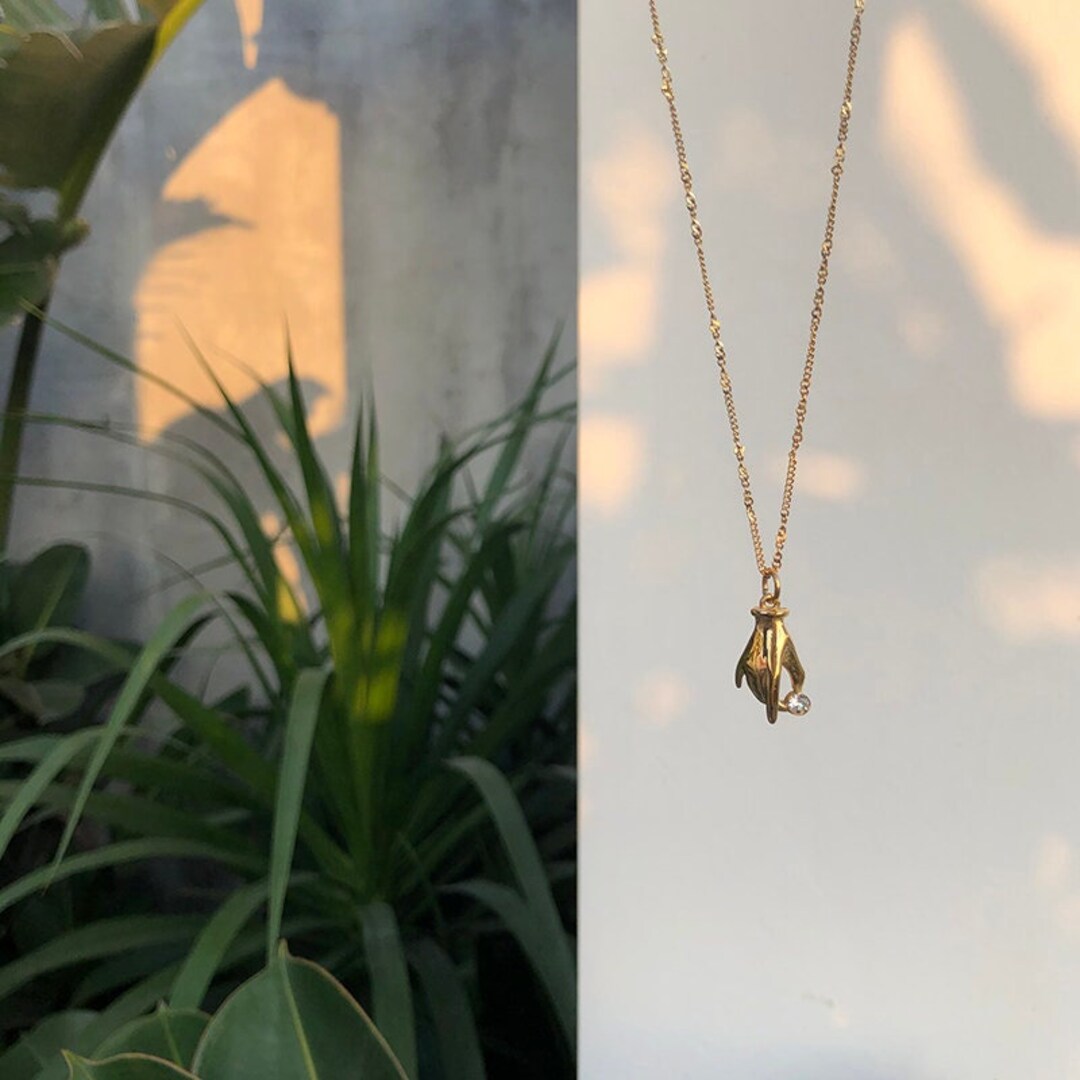 18k Gold Plated Buddha Hand Necklace, Meditation Mudras Necklace, Shuni ...