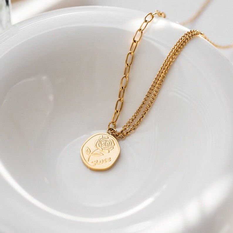Vintage Style Rose Coin Necklace Gold Circle Pendant Flower - Etsy