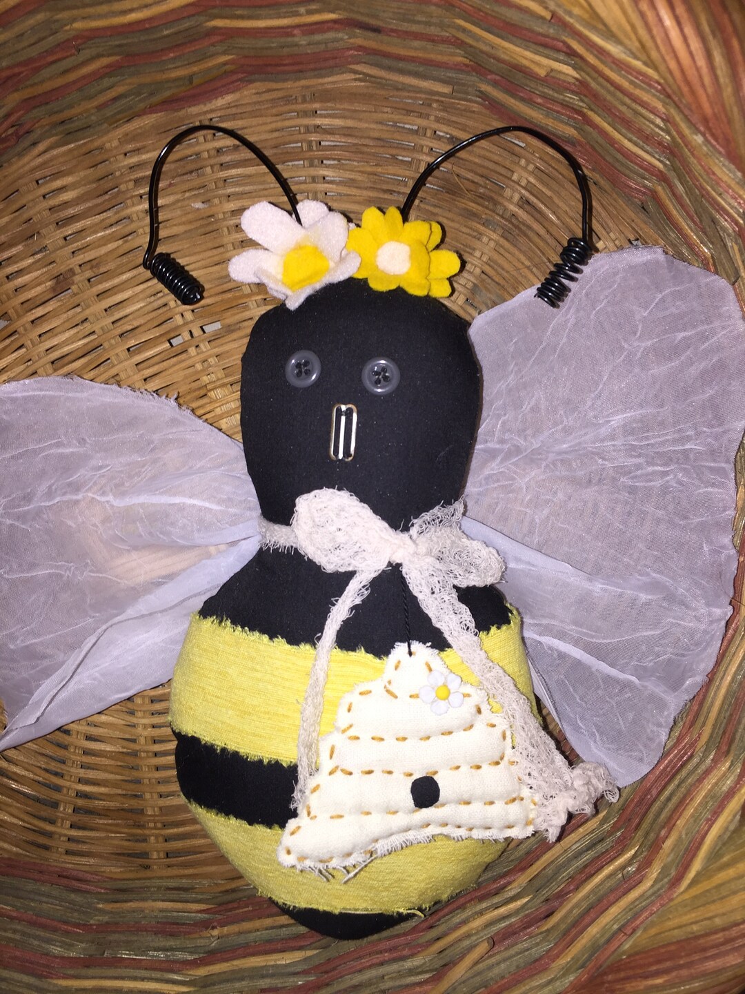 Primitive Bumblebee Decoration Spring Tucks Pillow Bowl Fillers ...