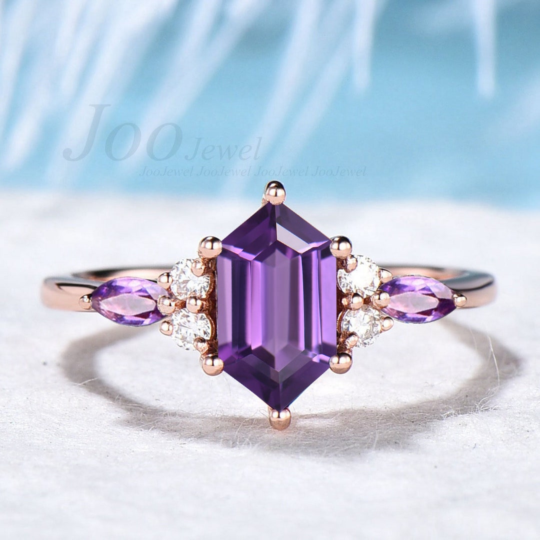 Hexagon Cut Natural Purple Amethyst Ring Unique Amethyst Engagement ...