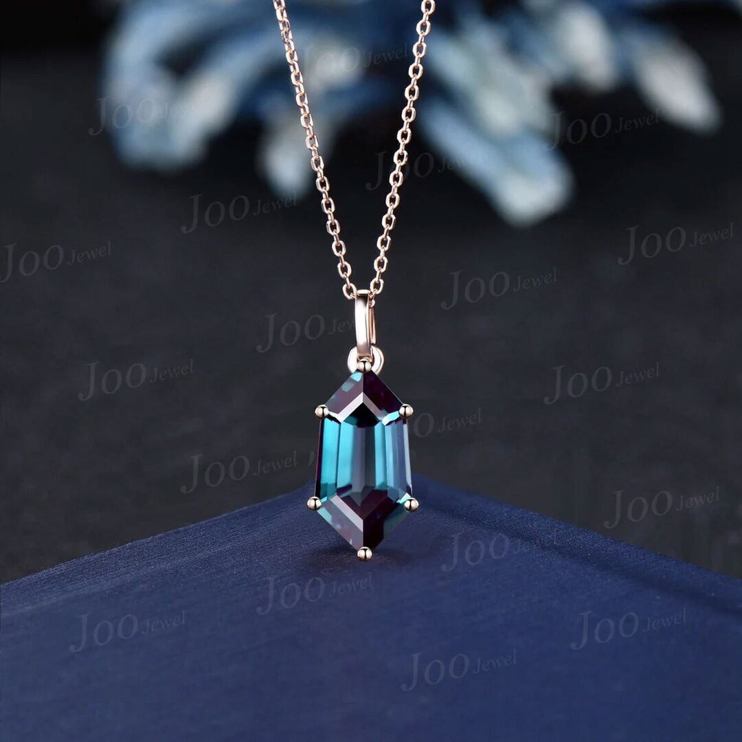 Shield Cut Color-change Alexandrite Necklace Healing Energy Crystal ...