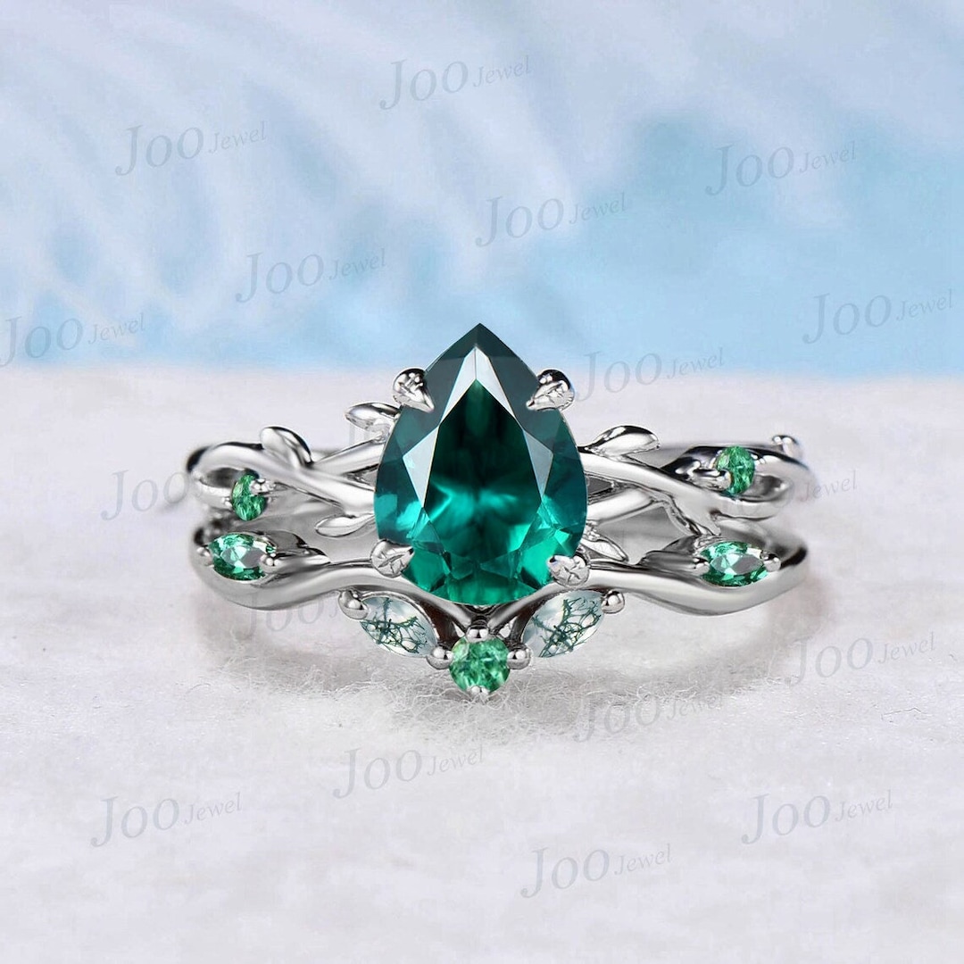 Nature Inspired Pear Shaped Green Emerald Engagement Ring Set - Etsy