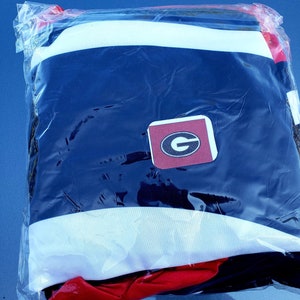 Georgia Bulldogs Auto Hood Cover | NCAA Sports Flags | Hood Flags ...