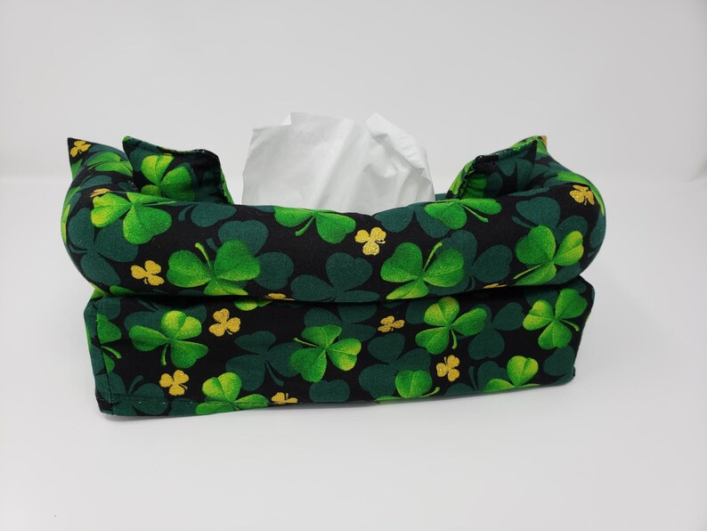 Clover Print Tissue Box Cover | Lucky Irish Decor - Etsy
