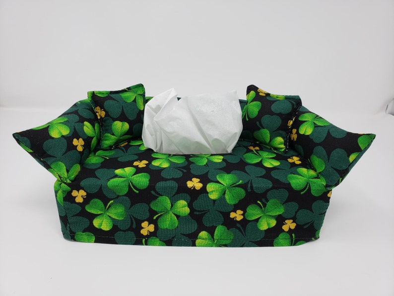 Clover Print Tissue Box Cover | Lucky Irish Decor - Etsy