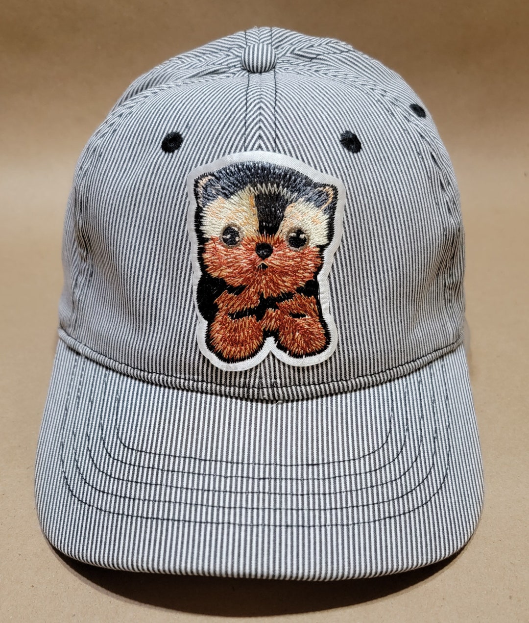 Yorkshire Terrier Cachorro / Perro Parche bordado Yorkie en gorra de ...