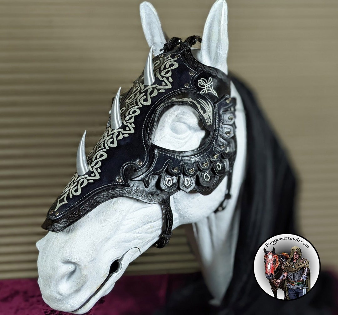 Glaurungs Bane Chamfron Black - Etsy