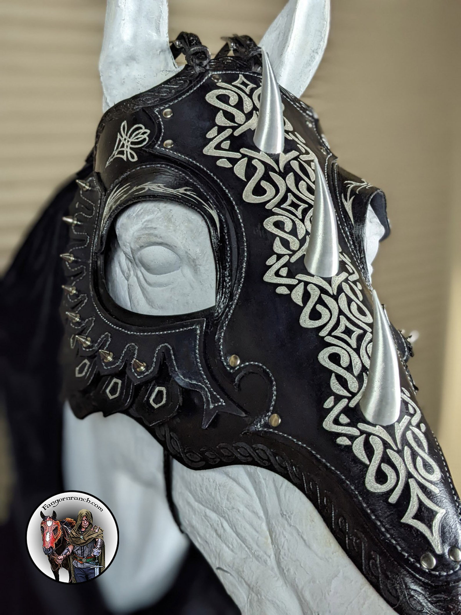 Glaurungs Bane Chamfron Black - Etsy