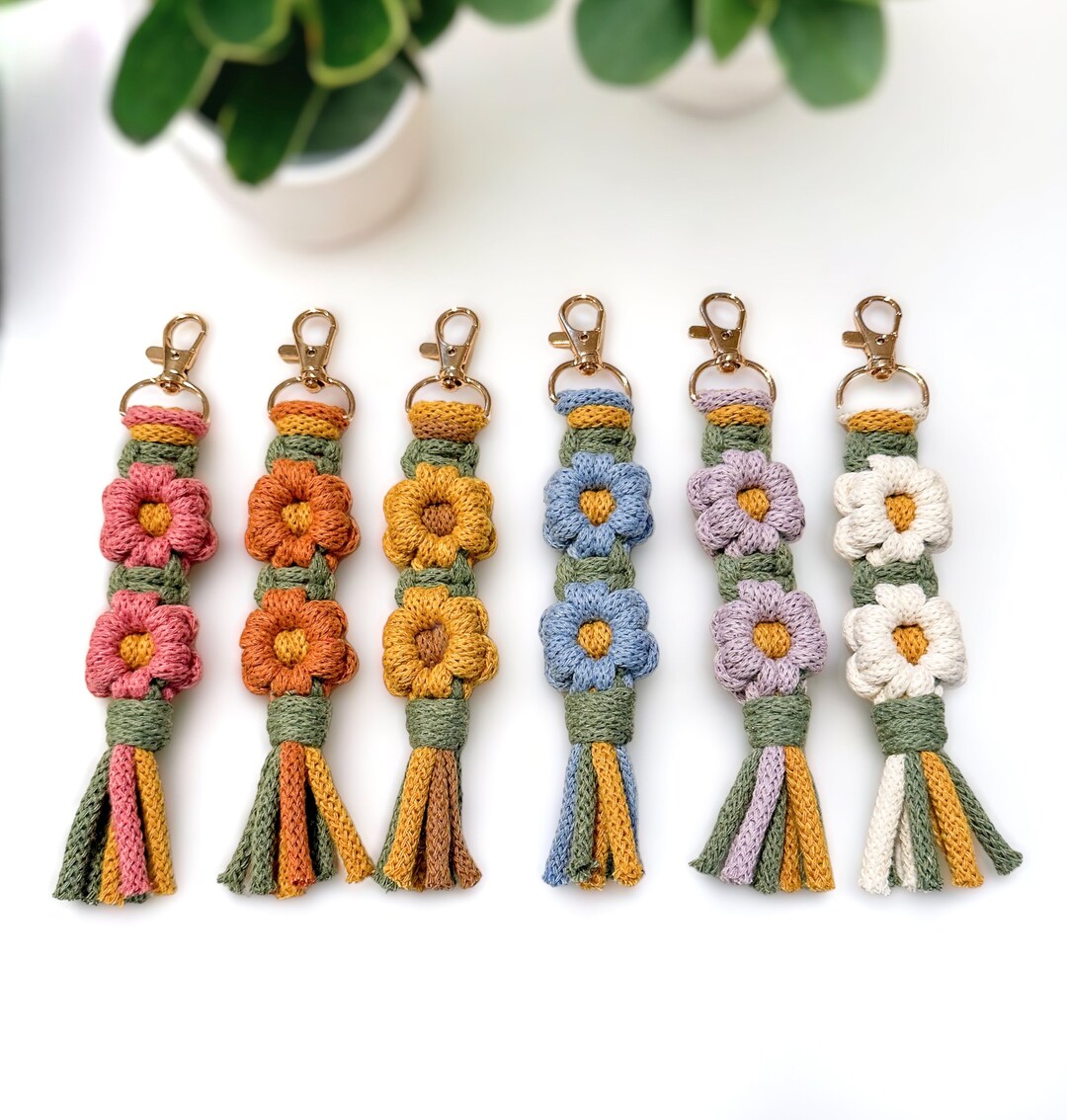 Cute Flower Keychain, Macrame Daisy, Sunflower Key Chain, Boho Key Fob ...