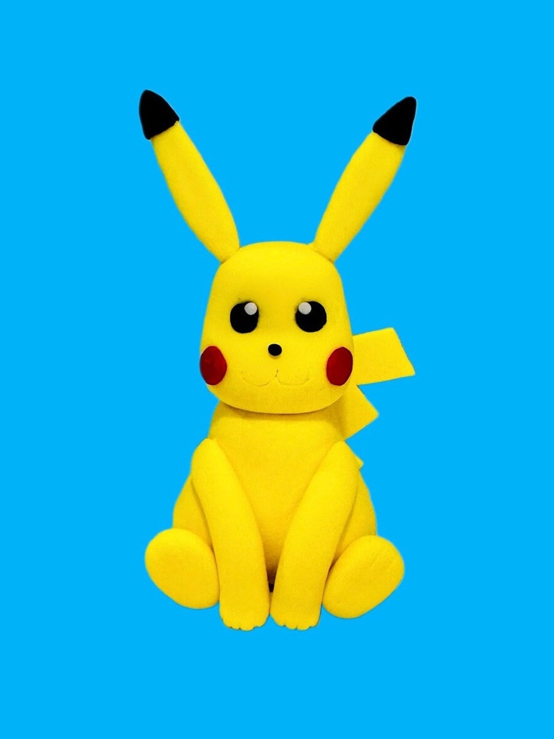 Fondant Pikachu and Poke Ball Cake Topper Set - Etsy