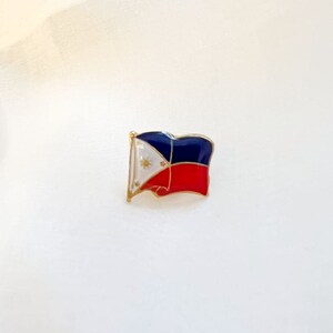 Philippine Flag Enamel Pin Cute Wavy Emblem Filipino Pride Small Goods ...