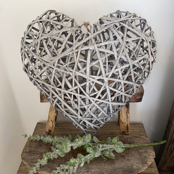Wicker Heart - Etsy UK
