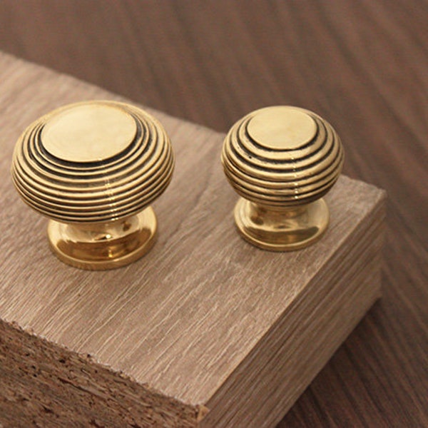 Antique Brass 2 Knobs - Etsy