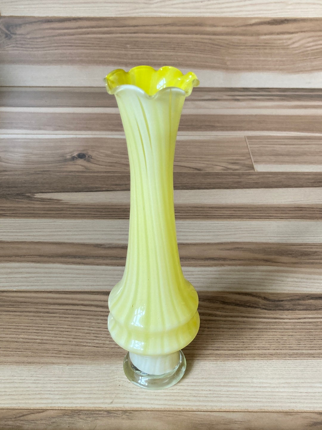 Bimini Lauscha Austrian Yellow White Swirled Glass Ruffled Rim Vase ...