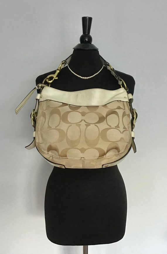 Coach 12657 Zoe Khaki / White Canvas Leather Signature Coach 12657 Zoe Khaki / White Canvas Leather Signature
