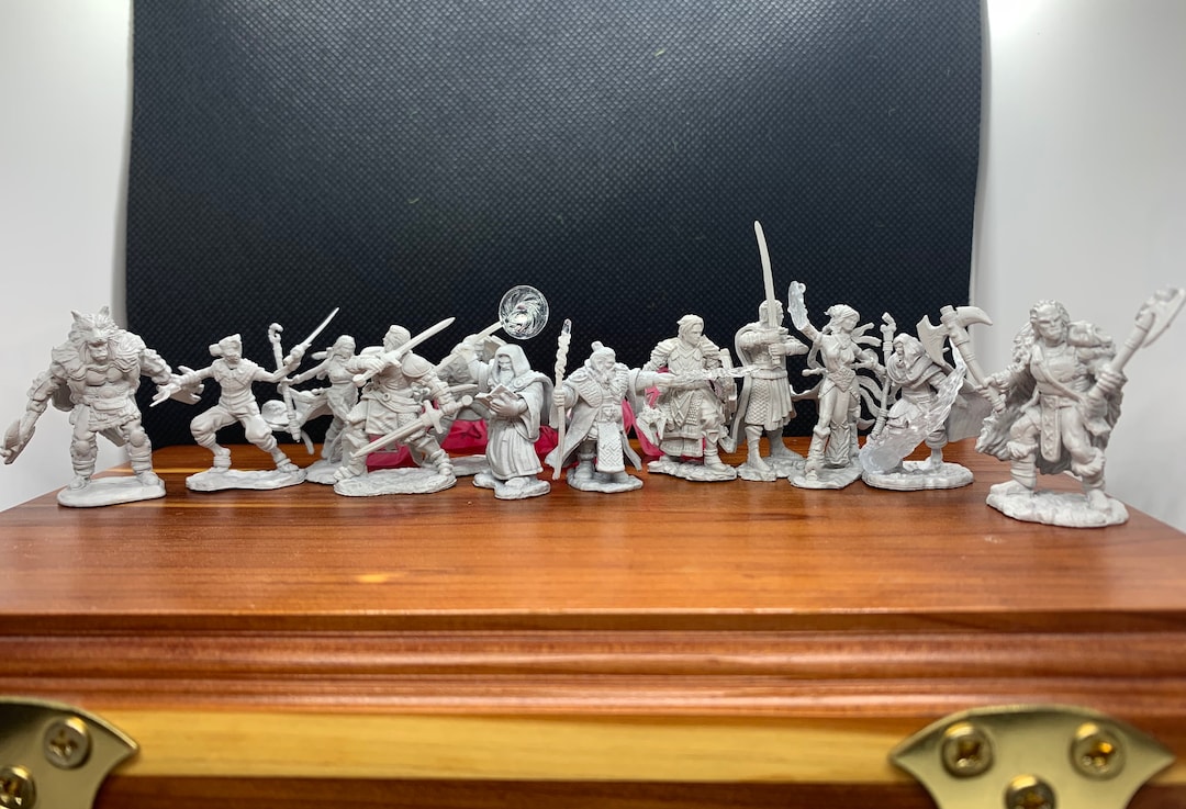 Custom Painted Dungeons and Dragons Miniature Premade- Message Me for ...